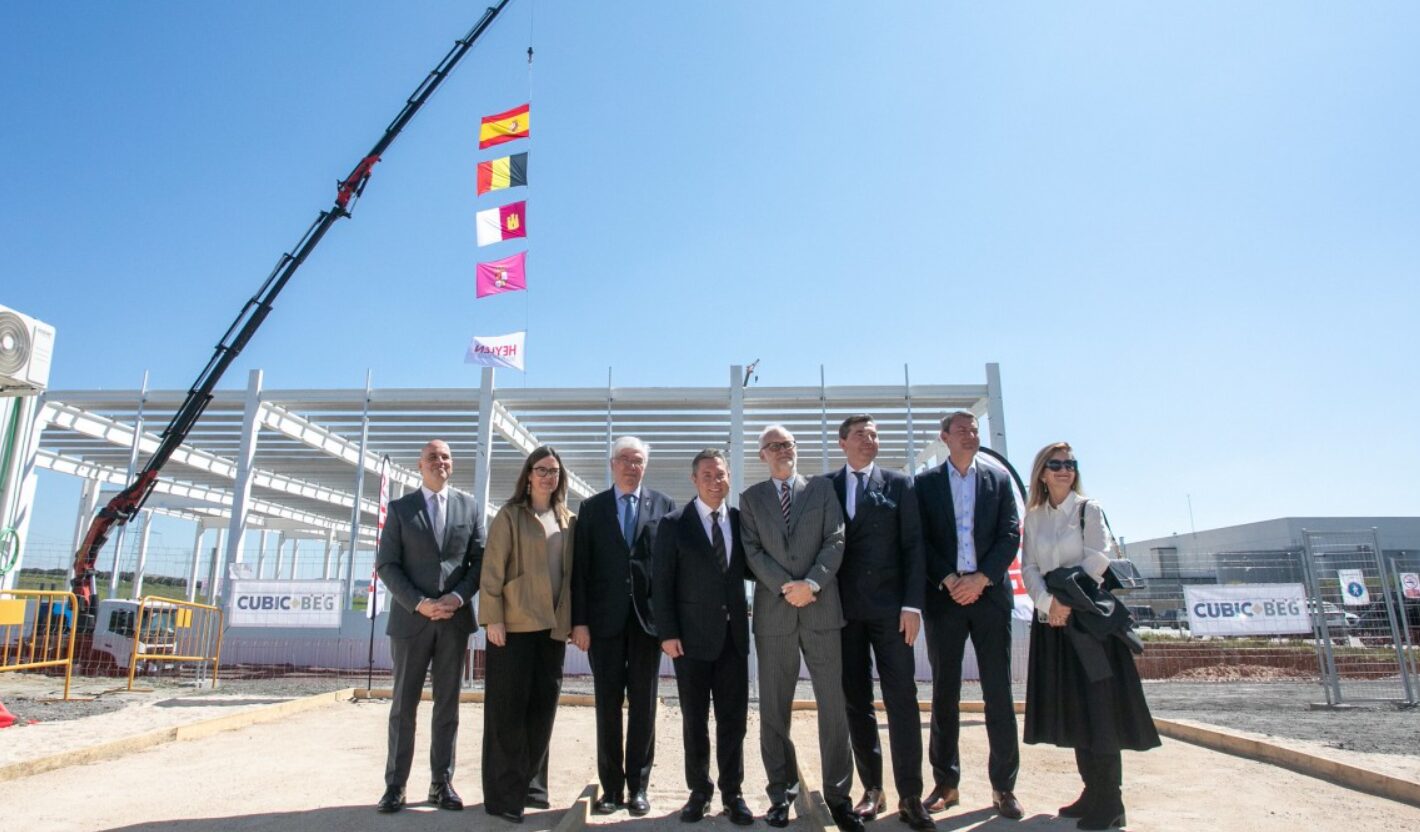 García-Page inaugura un nuevo almacén logístico de 15.000 m²